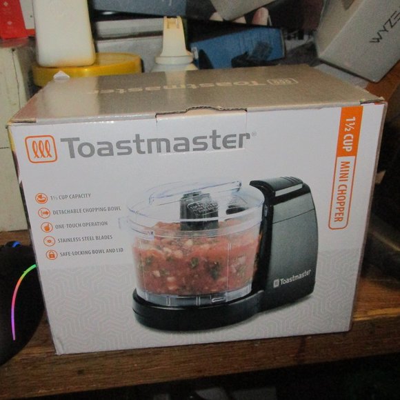 Toastmaster | Kitchen | Toastmaster 5 Cup Onetouch Mini Food Chopper ...